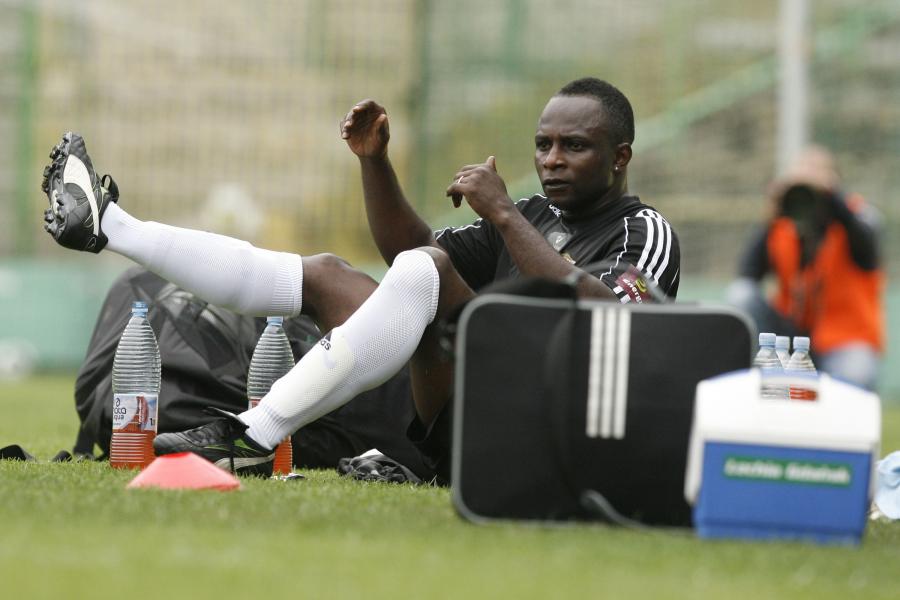 Olisadebe zakończył karierę i dziękuje Polsce - Piłka nożna dziennik.pl